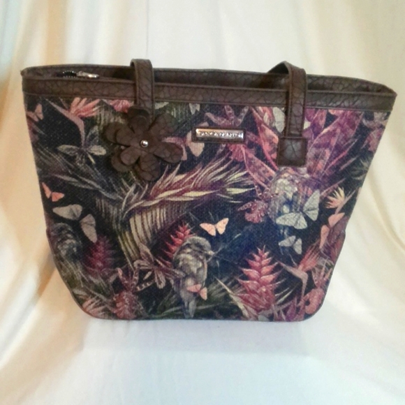 Corazon De Melon | Bags | Beautifully Designed Corazon De Melon Bag ...